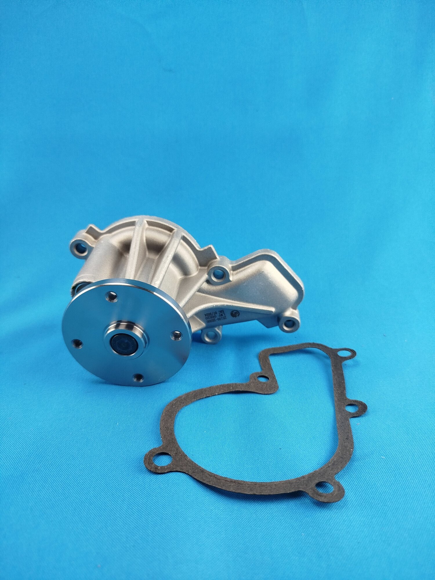 Помпа "LUZAR" для автомобилей Kia Sportage III 10->, Optima 11->