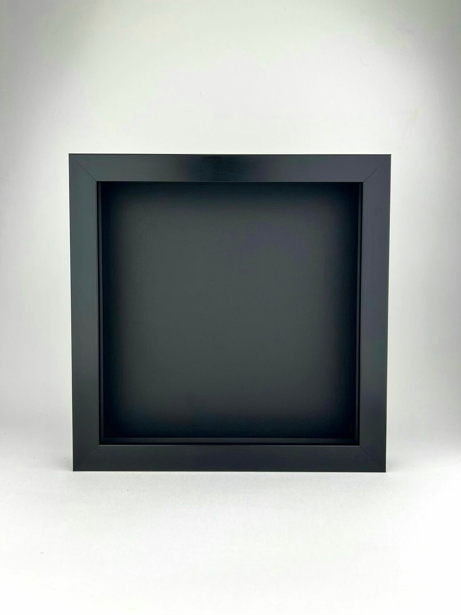 Глубокая рамка Привет Багет/Квадратная чёрная рамка 25*25 со стеклом