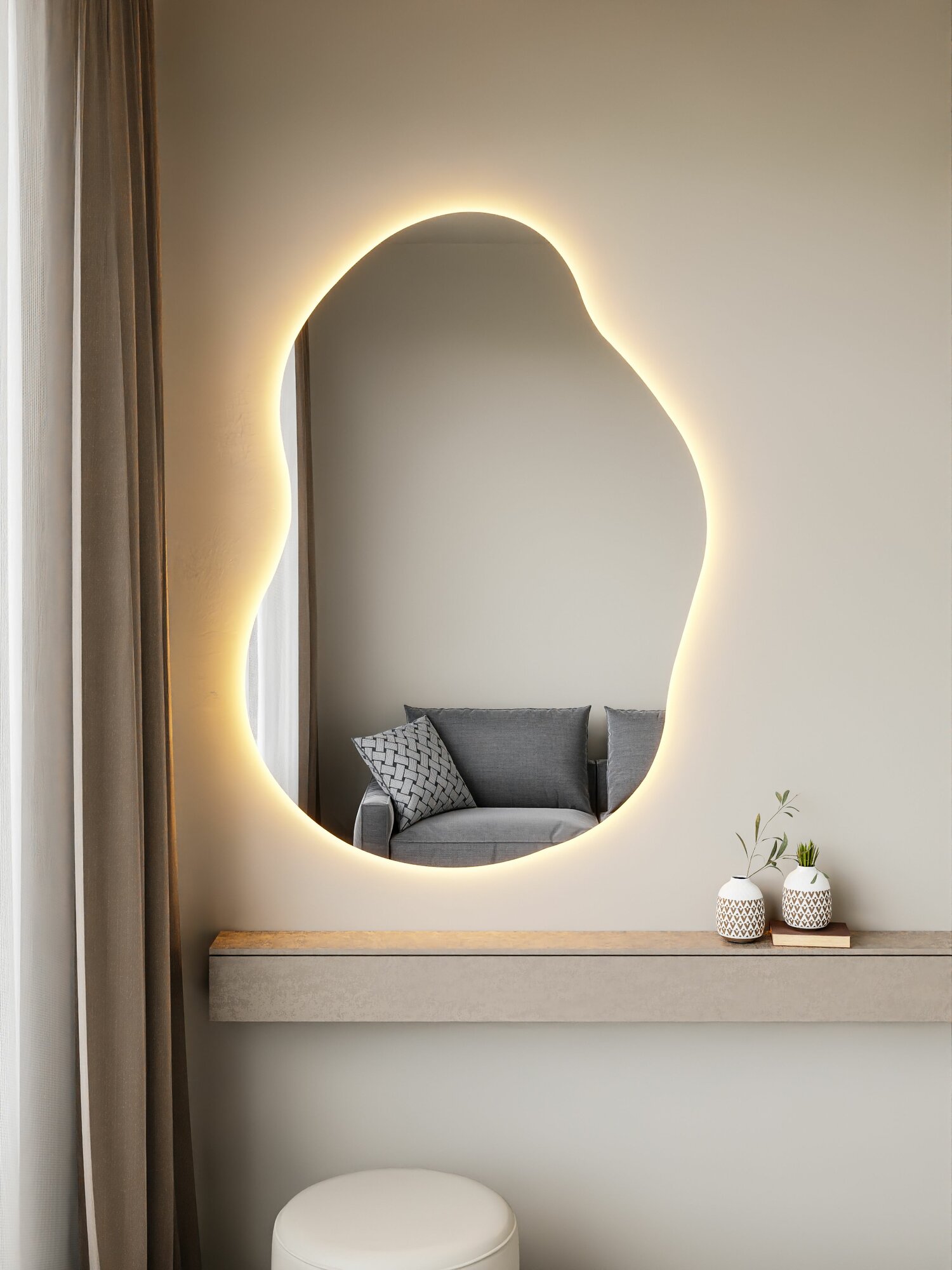 Зеркало настенное 140х100 см. BLX MIRROR М1 фигурное с подсветкой теплый свет 3000К