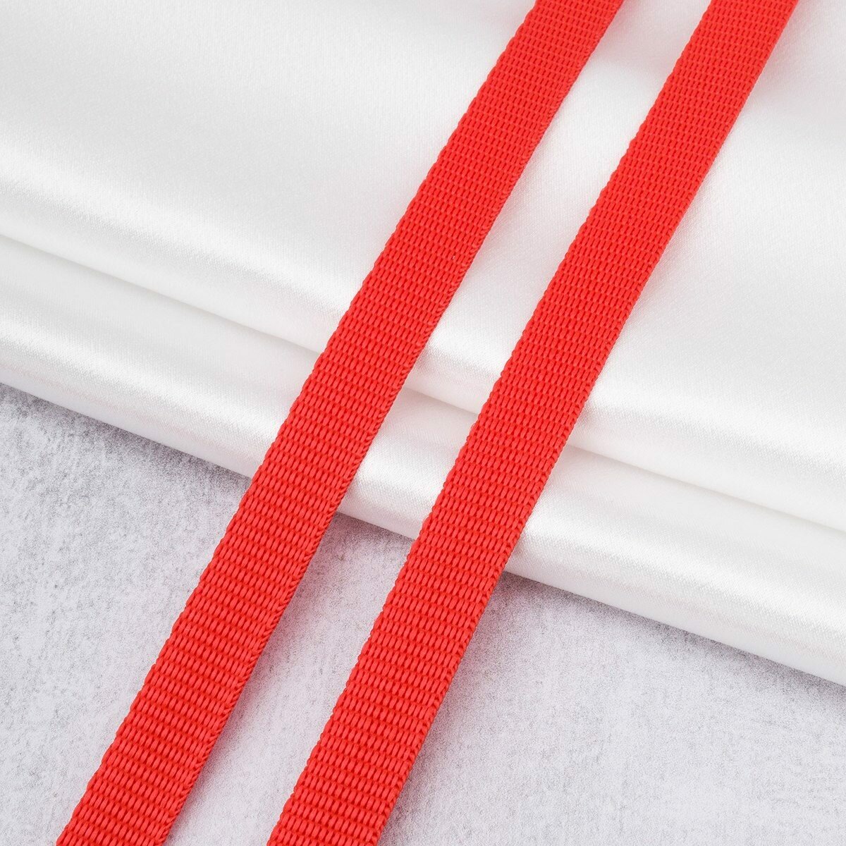 Стропа ременная, ширина 15 мм, длина 50 метров, цвет 53 красный