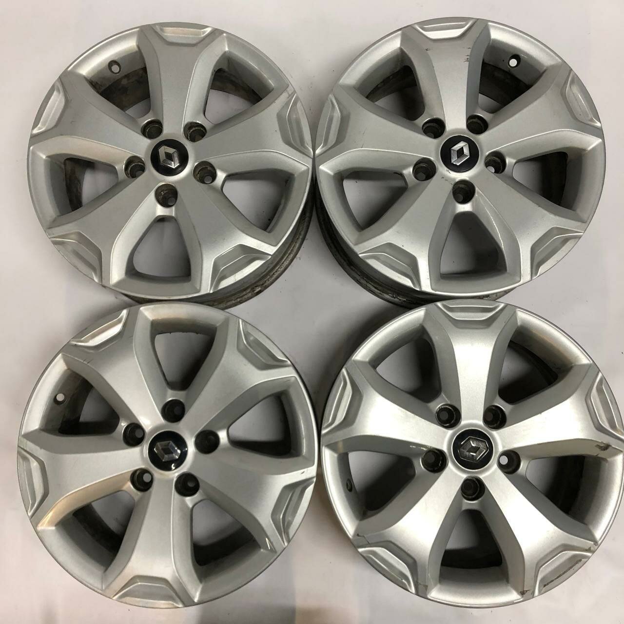 Колесные диски Renault 16x6.5 PCD 5x114.3 D66.1 ET50 (оригинал)