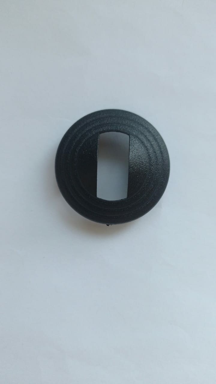 Облицовка ручки двери внутрисалонной черного цвета