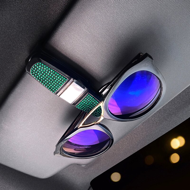 Универсальный держатель для очков на солнцезащитный козырек автомобиля - регулируемый крепеж в зеленом цвете, надежная