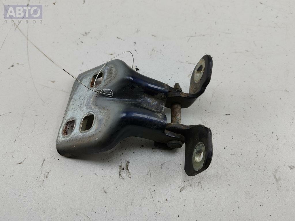 Петля двери передней левой Chrysler Voyager (1996-2000)