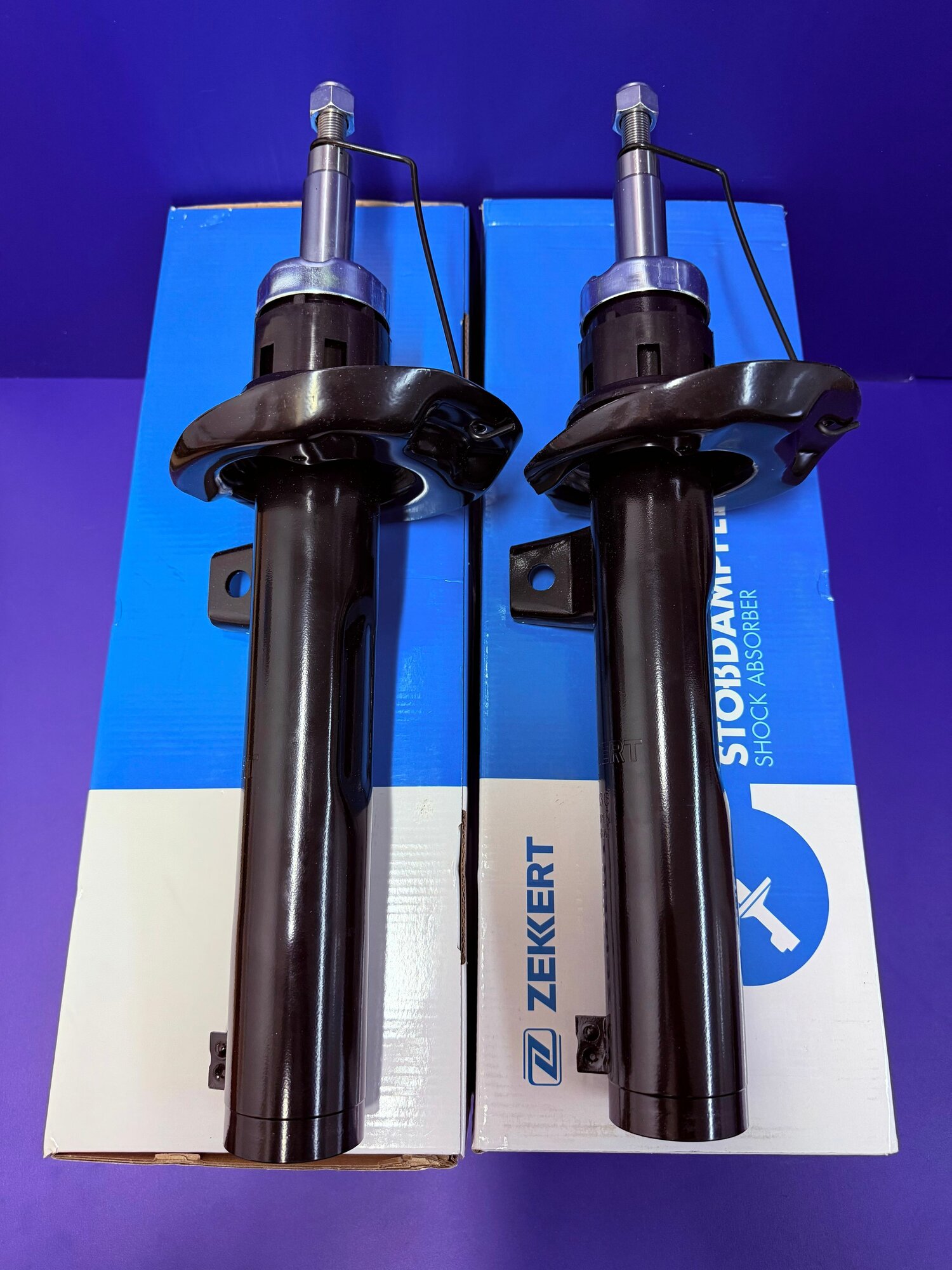 Пара передних амортизаторов Zekkert Германия на Volkswagen Tiguan 2007-2015гг. Стойка, амортизатор на Фольксваген Тигуан