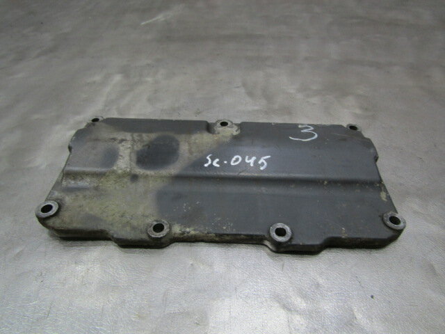 Крышка боковая блока цилиндров двигателя DC13 153 Scania 6-series