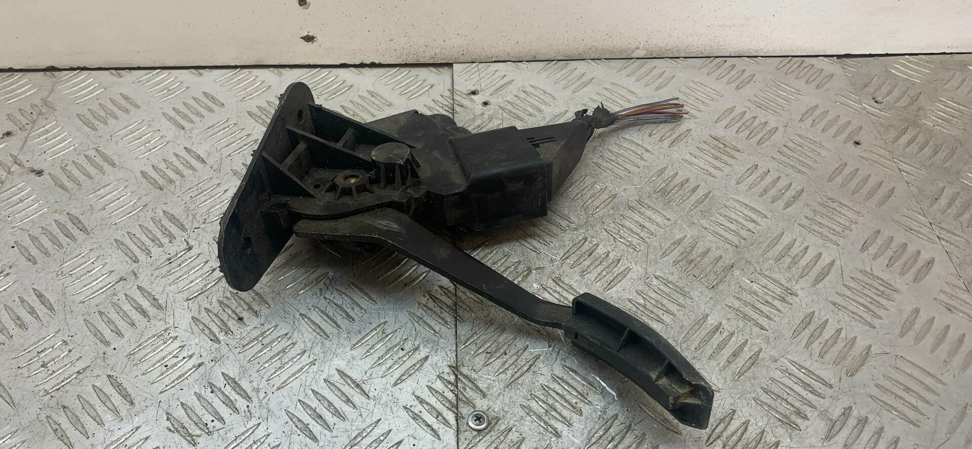 Педаль газа Ford Transit 6 (2000 - 2006) YC159F836BC