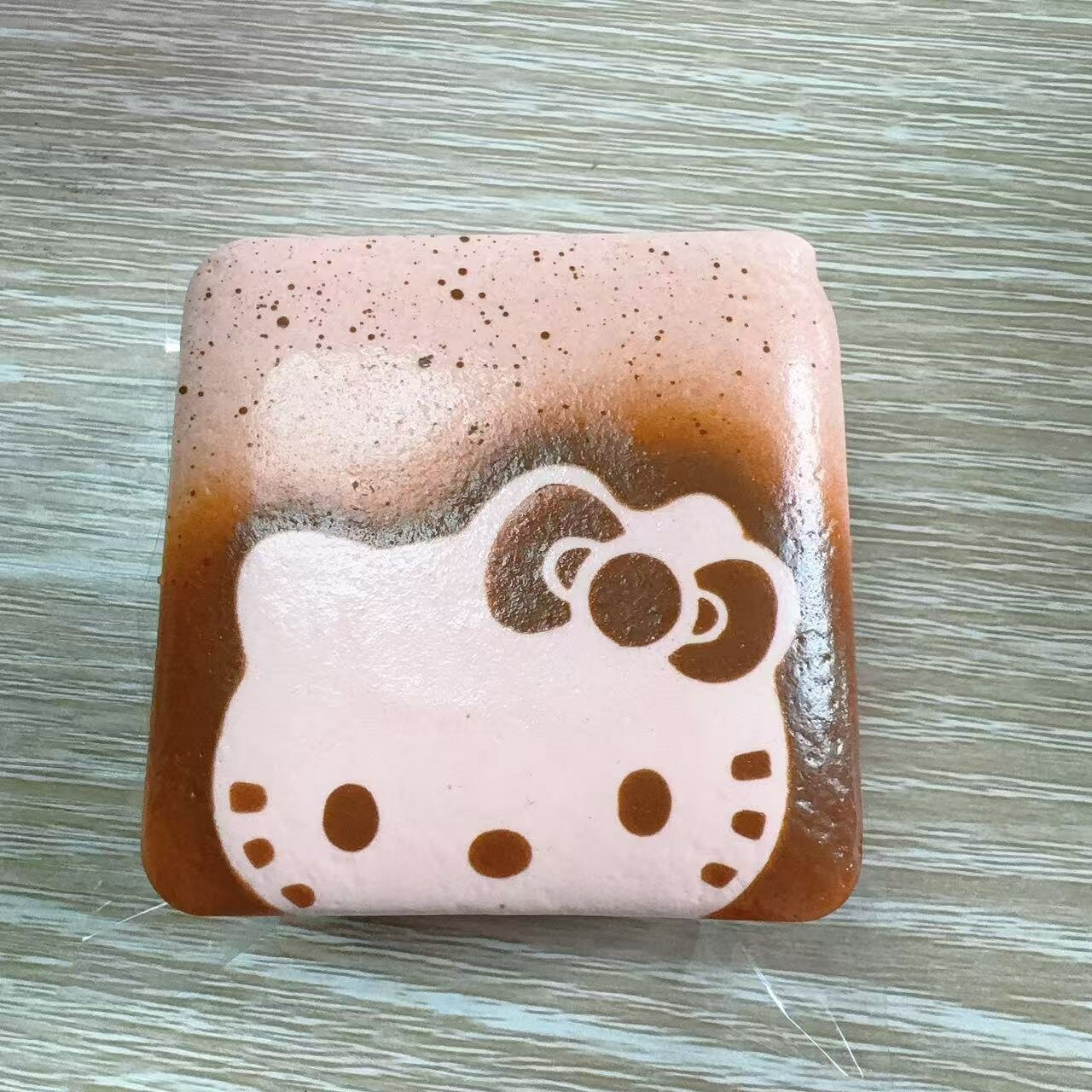 Однослойные кубики шоколадного мусса, рассыпчатая партия, мягкий медленный отскок в японском стиле, милый розовый мусс,