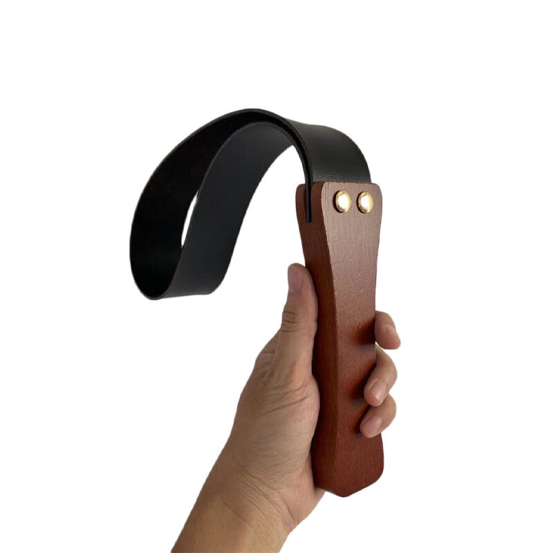 Инструмент SP Эротический кнут Альтернативный тренировочный деревянный ручной кнут для шлепания PP Конский кнут Кожаный весло для взрослых SM Женская рабыня