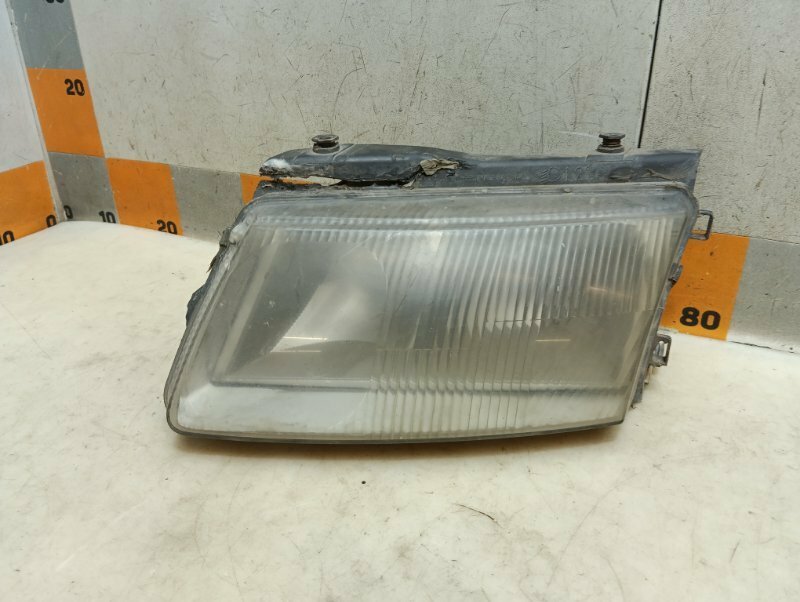 Б/У оригинал Фара левая Volkswagen Passat 1999 B5 470906 VAG арт. 3B0941017Q