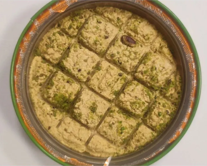 Кунжутная тахинная халва KOSKA с фисташками / Восточные сладости ( ванильная, фисташка, какао) / диетический продукт без гмо