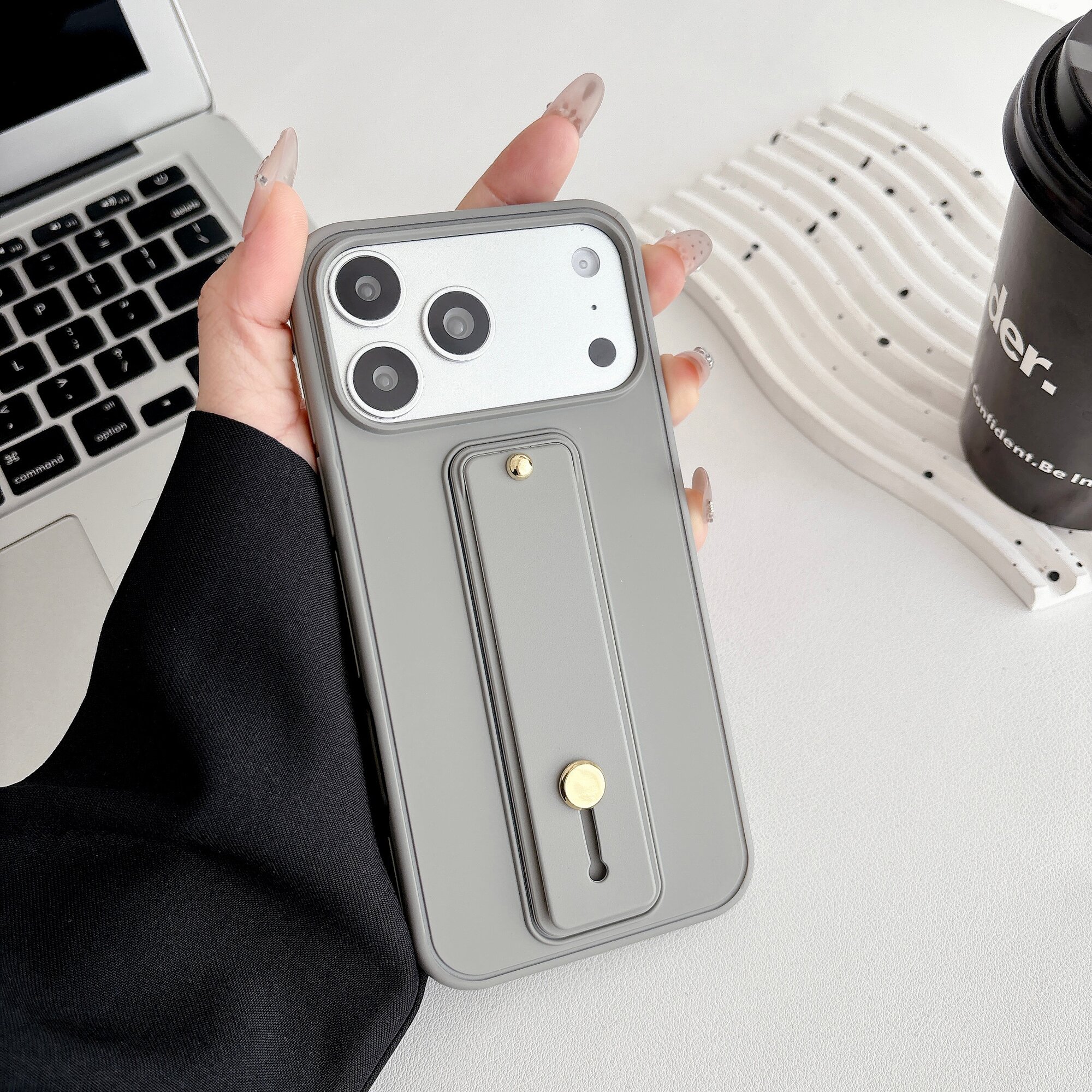 Чехол для Apple iPhone 17 Pro Max / Айфон 17 Про Макс, soft touch, чехол-кардиомонитор, поликарбонат (PC), защита камеры, ударопрочный, усиленные углы, держатель поп-сокет, Apple, Apple iPhone 17 Pro Max,