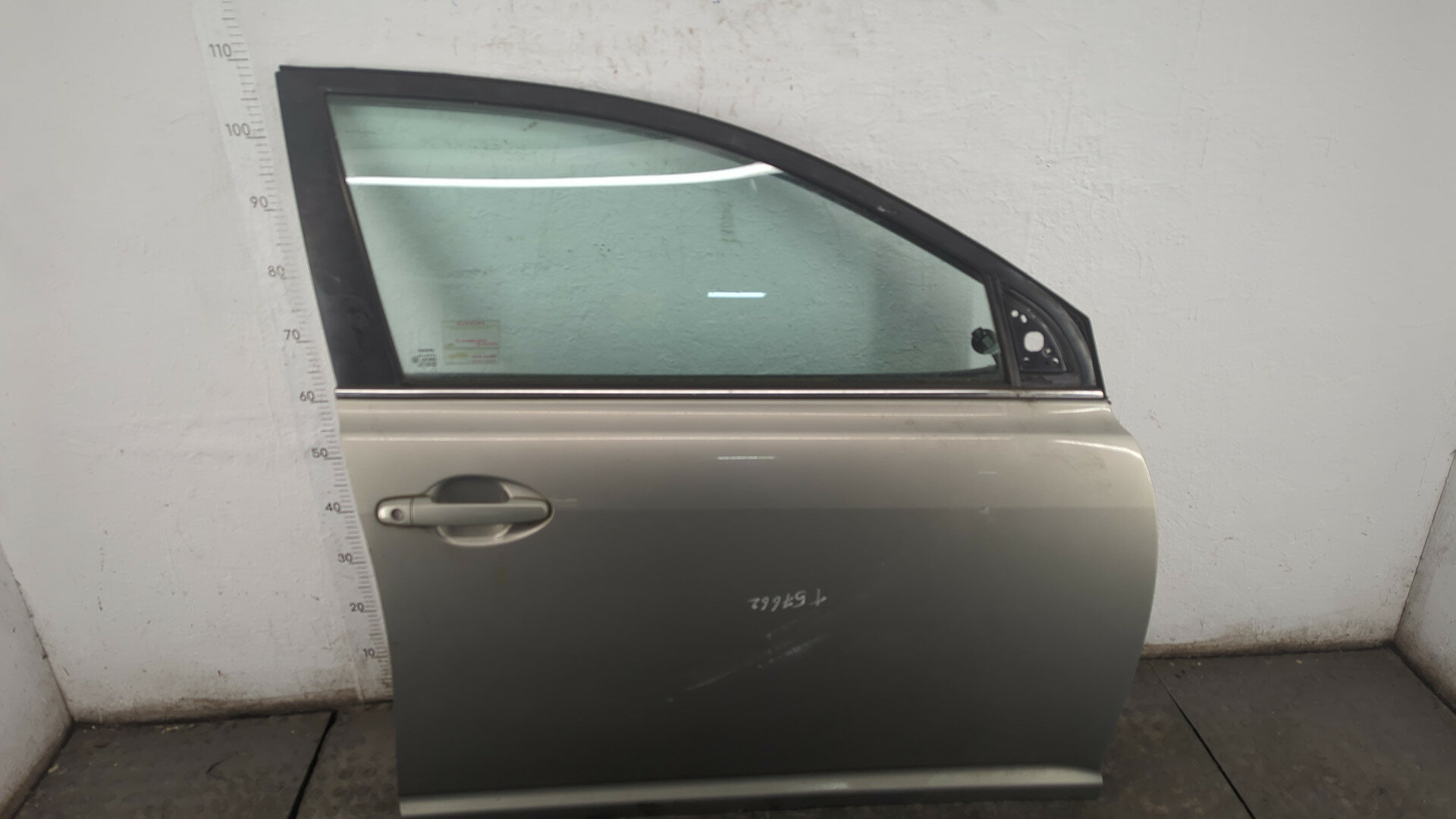 Дверь боковая (легковая) правая передняя Toyota Avensis 2 Б/У