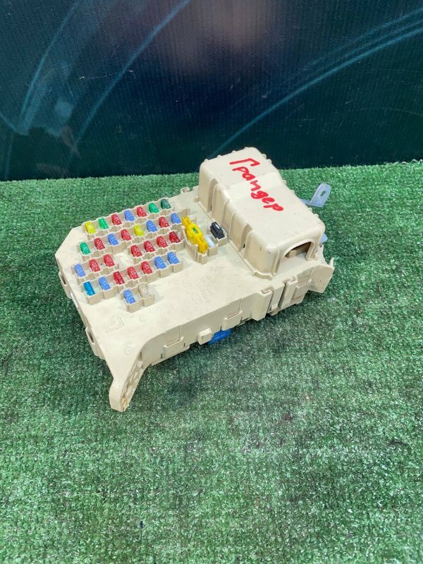 Блок предохранителей