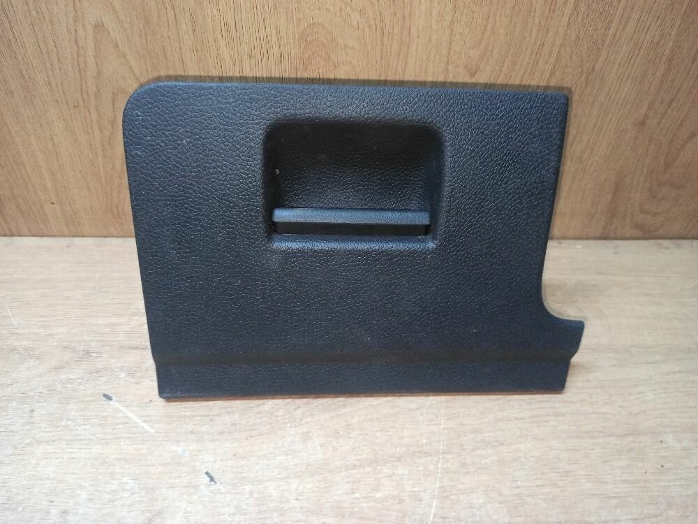 Бардачок левый нижний Volkswagen Golf 6 Mk6