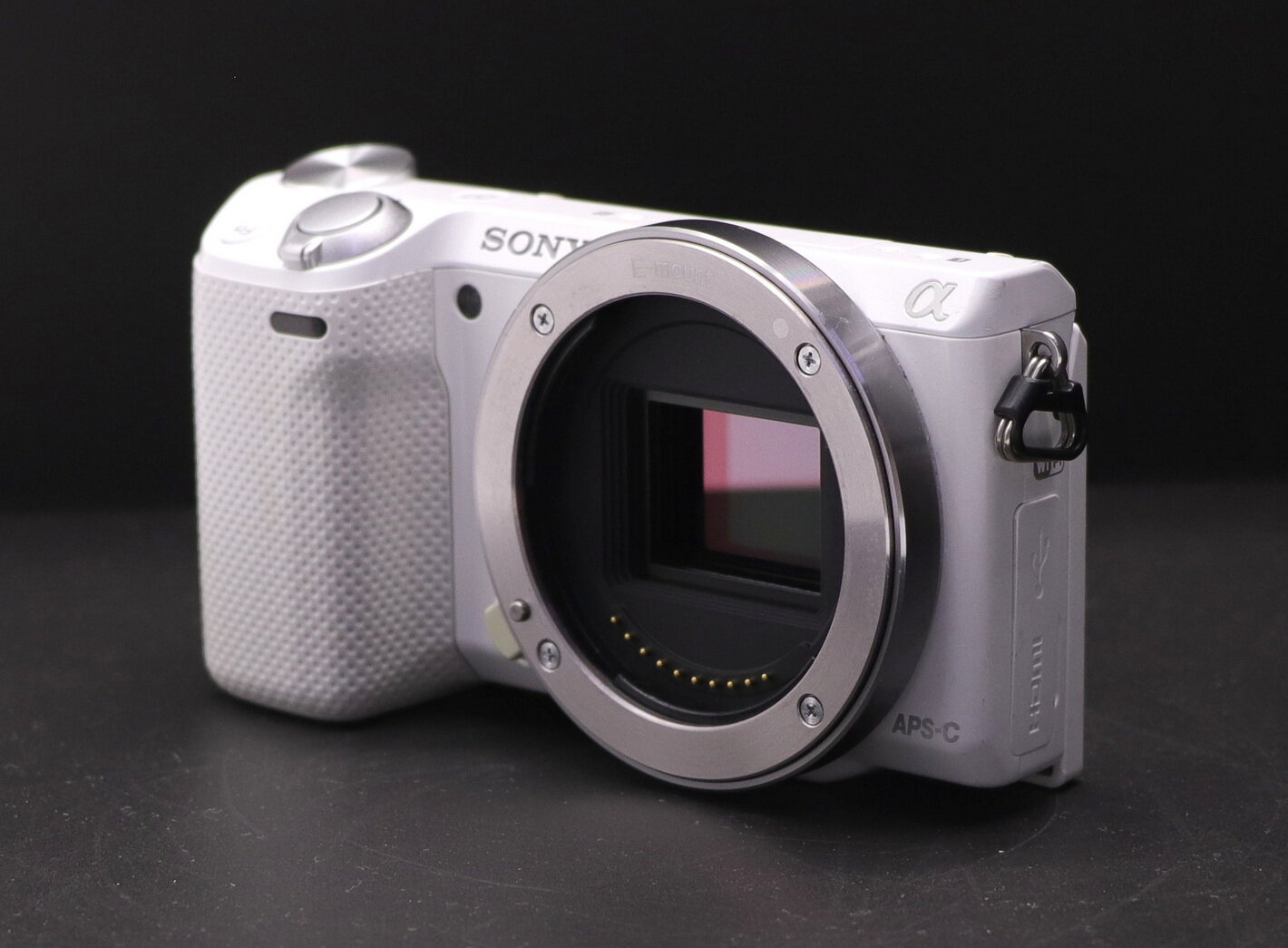 Фотоаппарат Sony Nex-5R body (неисправен)