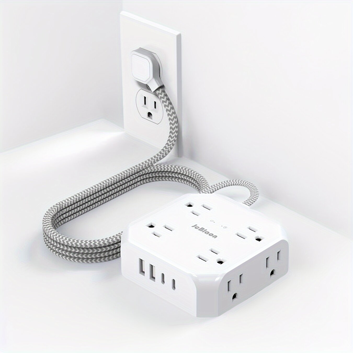 Компактный сетевой фильтр с 8 розетками, 4 USB-портами (2 Type-C), плоский, с выключателем, оплетенный кабель 1,5 м, 110-130В, белый