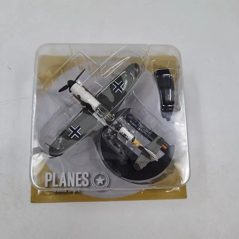 Металлическая модель самолета BF-109 HYINUO 1/100