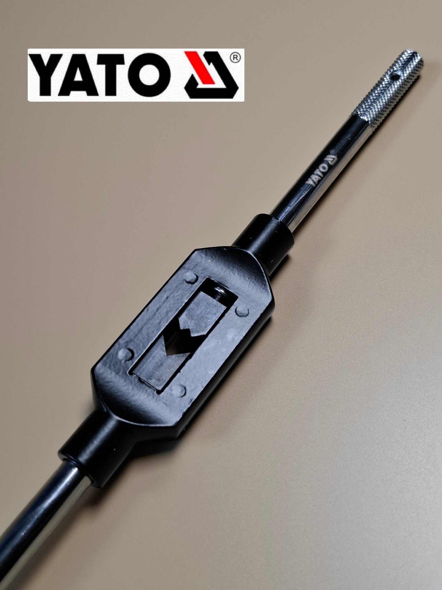 Вороток YATO для метчиков M4-M12 YT-2993