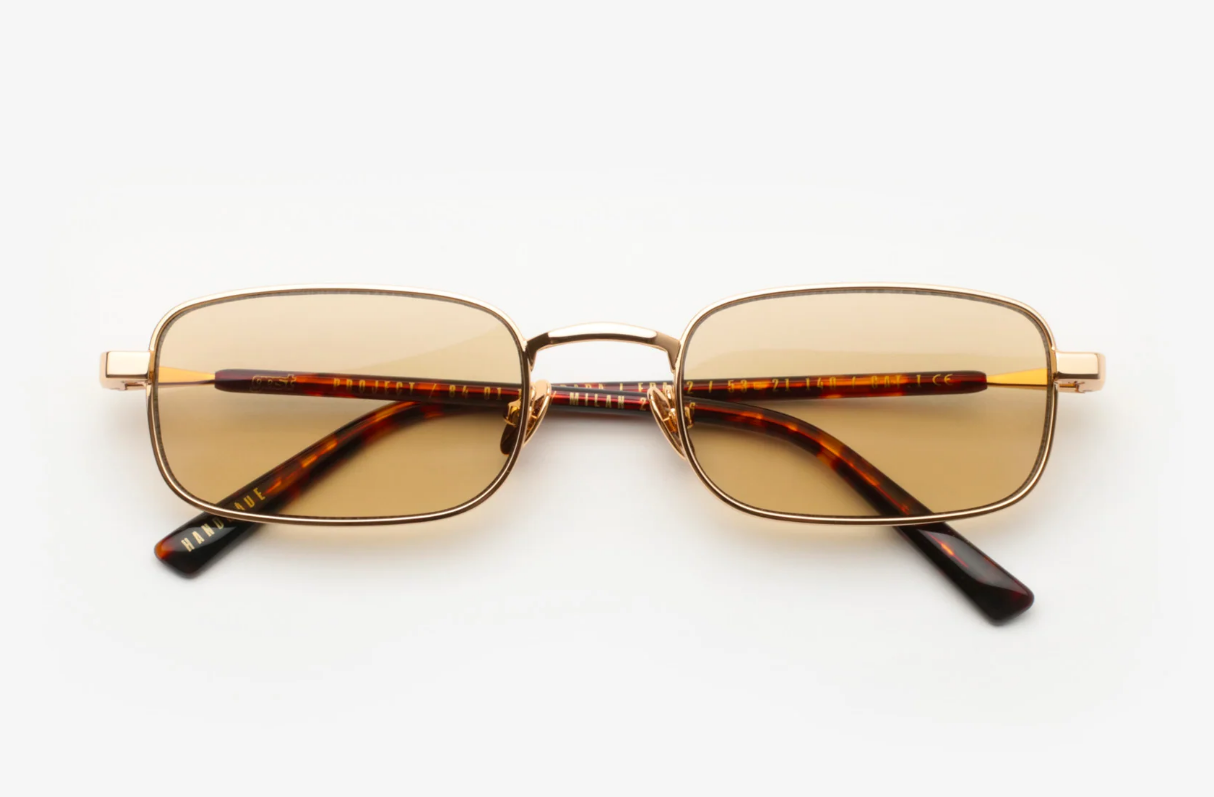 Солнцезащитные очки