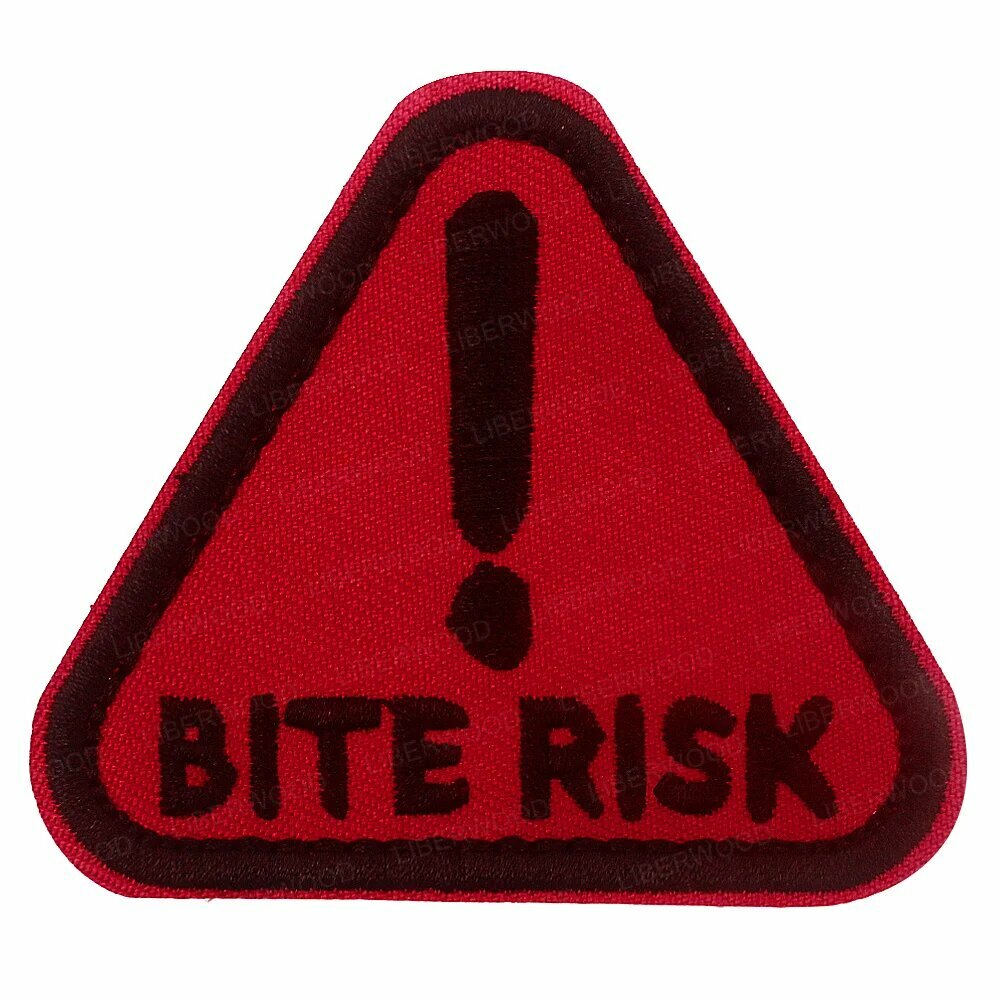 Красный патч Bite Risk LIBERWOOD 4*8см