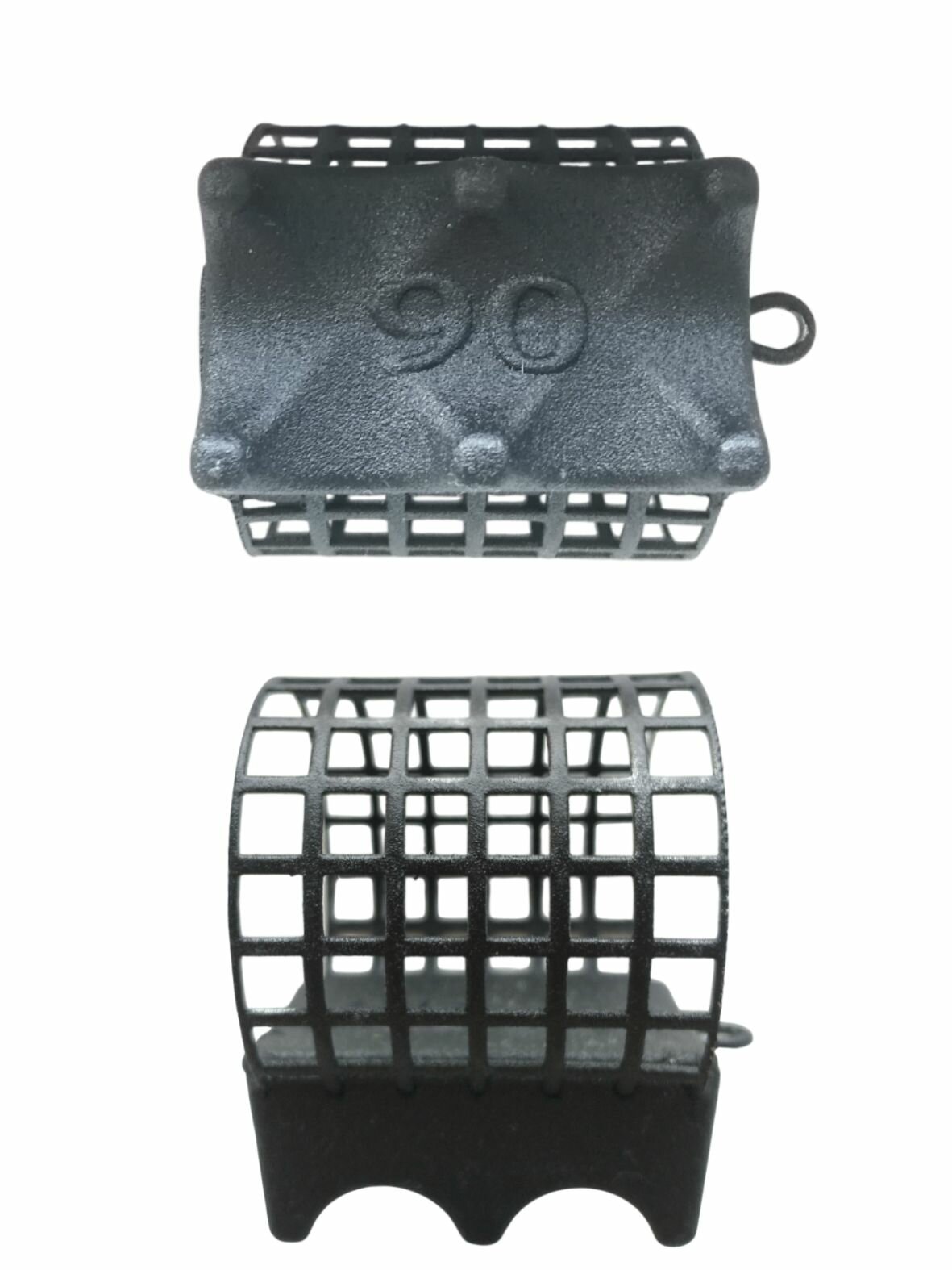 2 шт. / Кормушка фидерная 90 гр. Черная с грунтозацепом для реки с умеренным или сильным течением