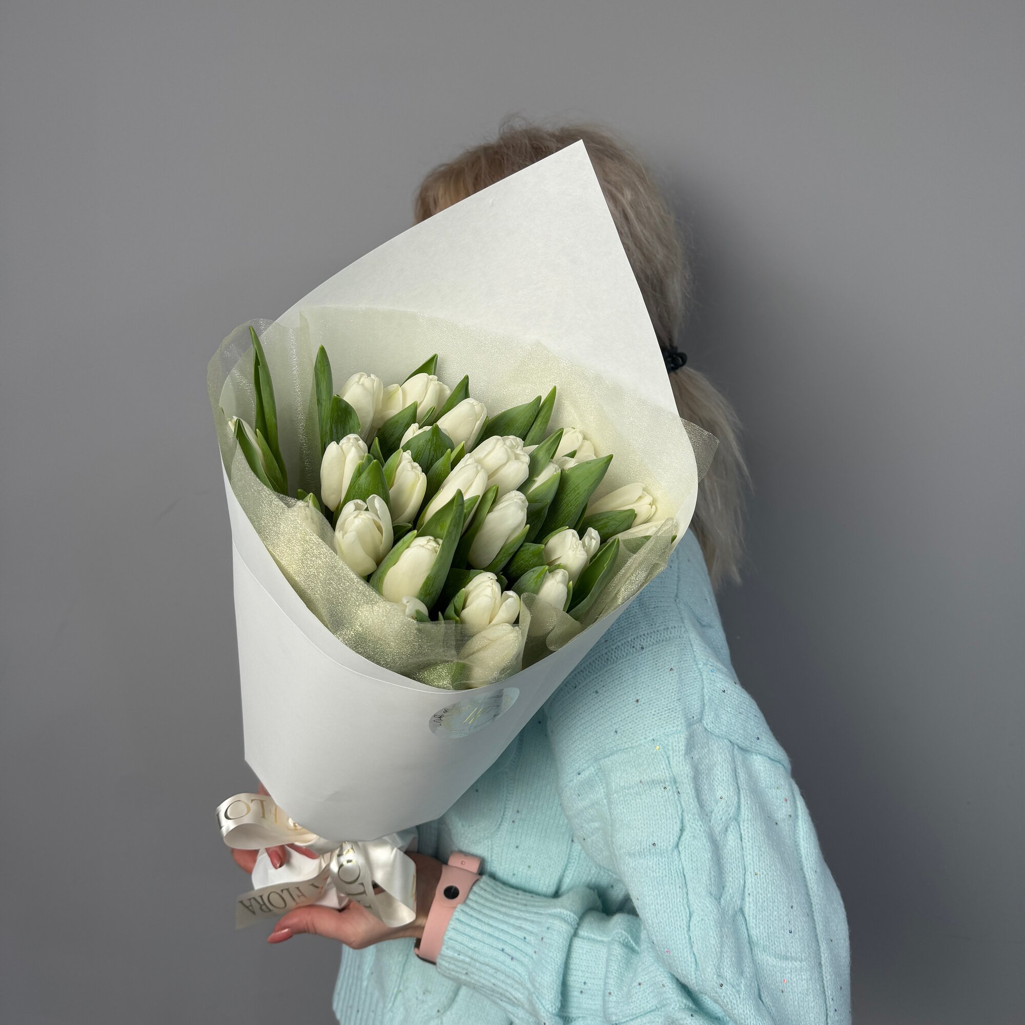 WEST FLORA Тюльпаны Белые 25шт Вес 800г Высота 40 Ширина 25– купить с доставкой