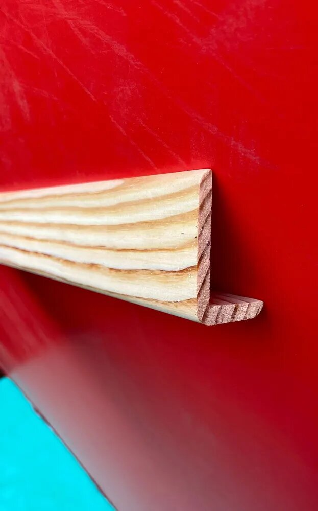 Уголок деревянный 20х40х1000 мм. 3 штуки