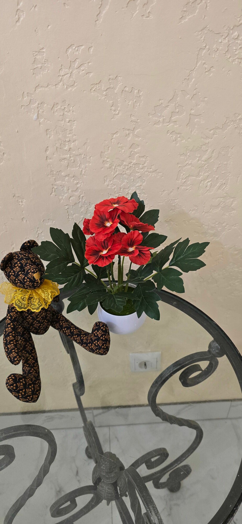 Искусственные цветы Holodilova, анютины глазки, в горшке, красные