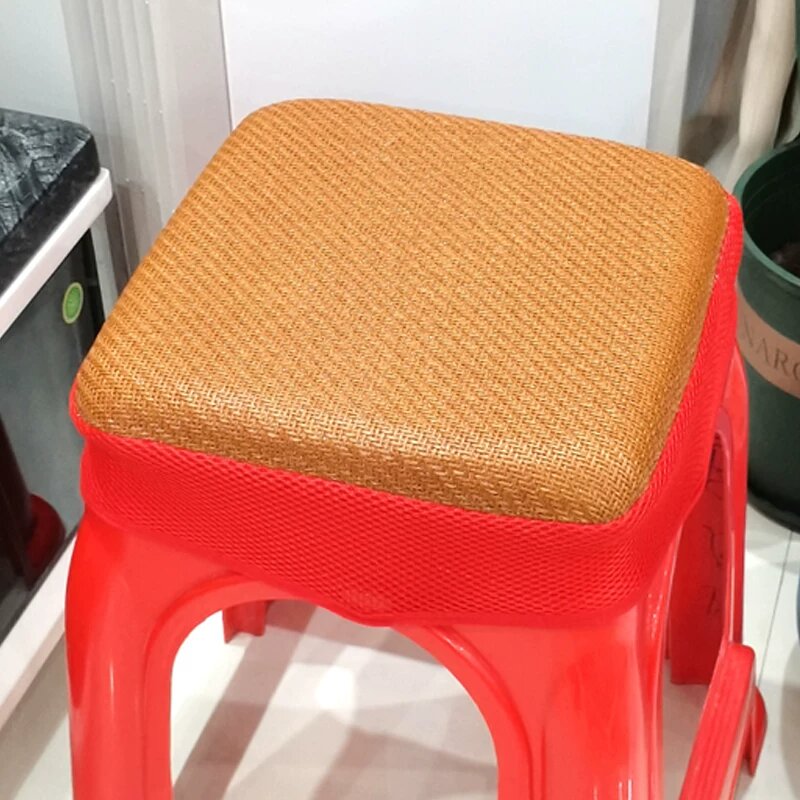 Подушка с индонезийским ротангом 30x30 см для лета