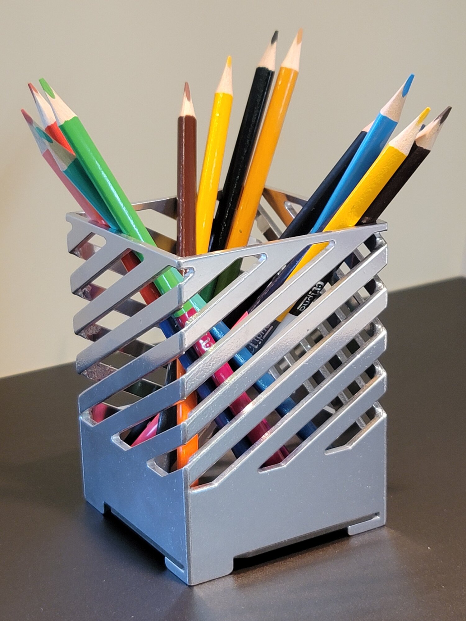 Подставка карандашница для канцелярии, металл алюминий полированный