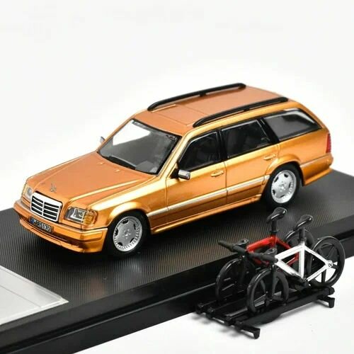 Машинка коллекционная Mortal 1:64 Mercedes Benz S124 Gold 64MOL0030