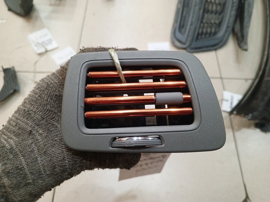 Дефлектор воздушный левый от Chevrolet Cobalt 2012-2015