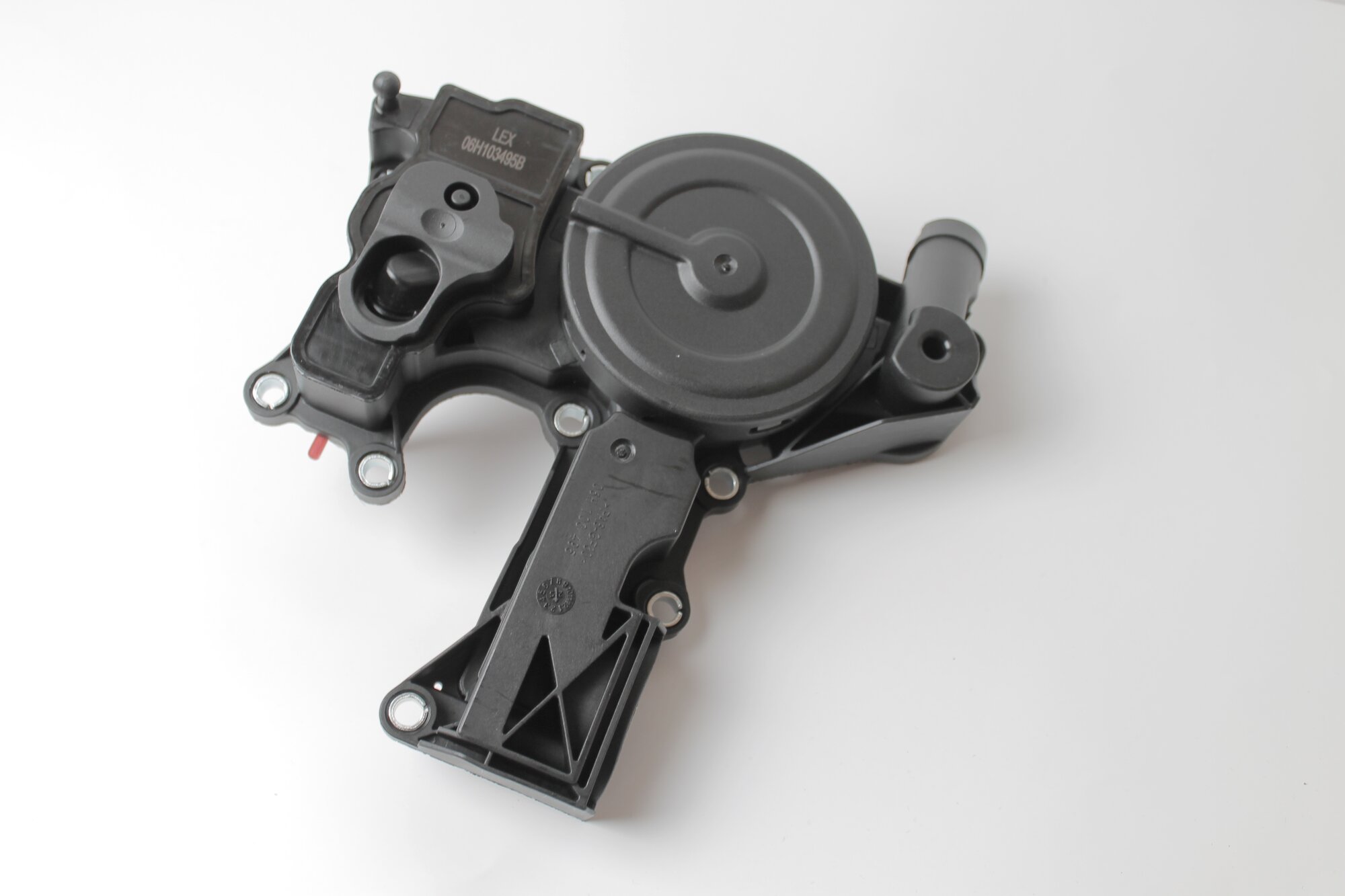 Маслоотделитель VOLKSWAGEN Passat B6/B7 SKODA Octavia A5, Superb 2 AUDI A4 B8