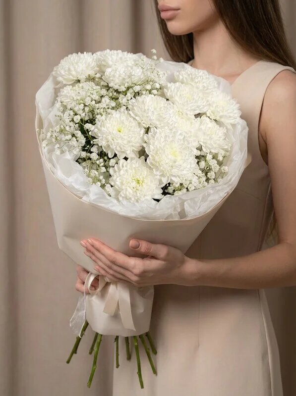 Букет «Нежность» — Букет цветов из хризантемы и гипсофилы «Нежность»