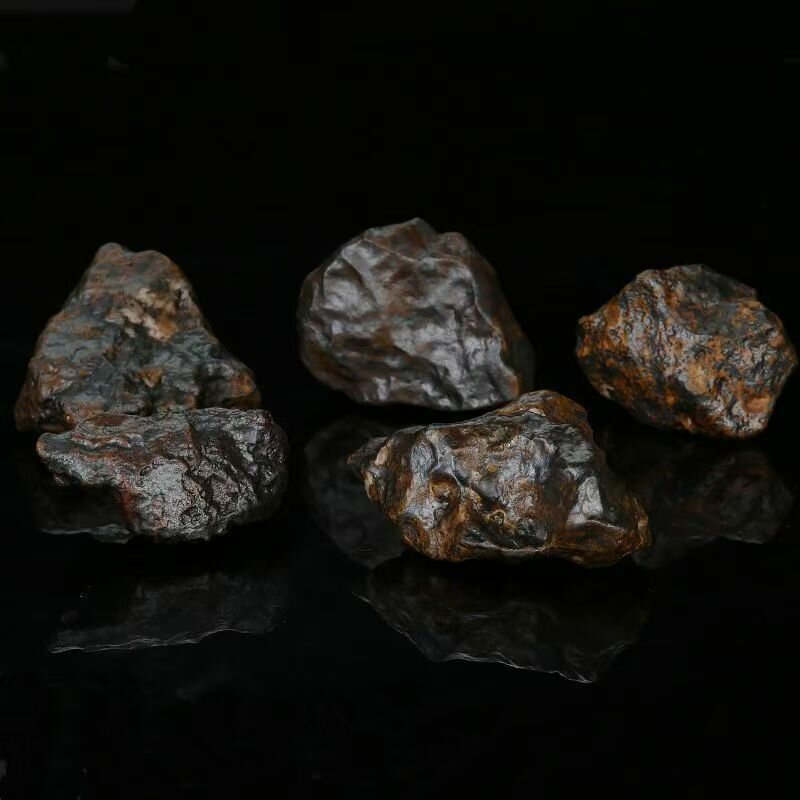 Природный метеорит 100 gслучайная отправка