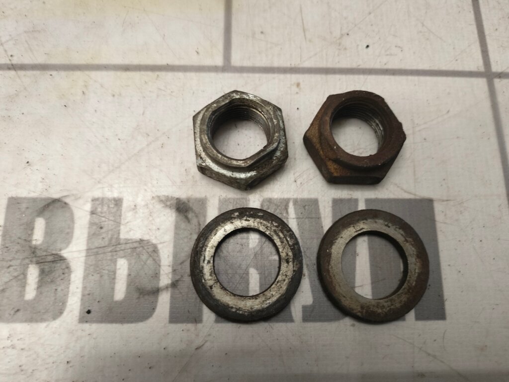 Гайка ступицы VW Golf 2 Jetta 2 83-92