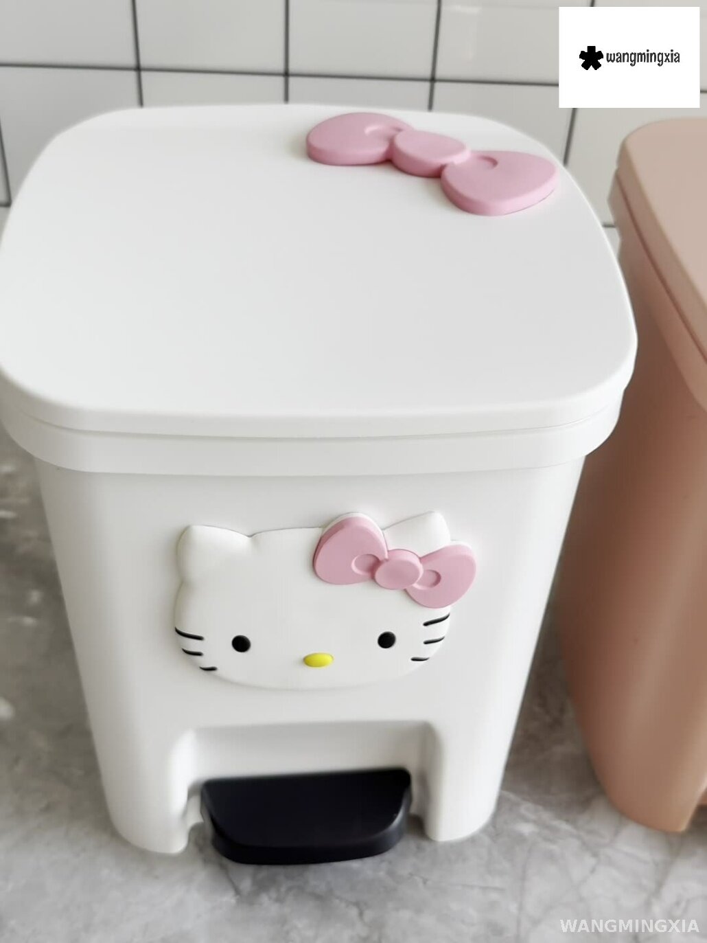 Педальная урна Hello Kitty Sanrio, бестселлер белого цвета объемом 12 литров