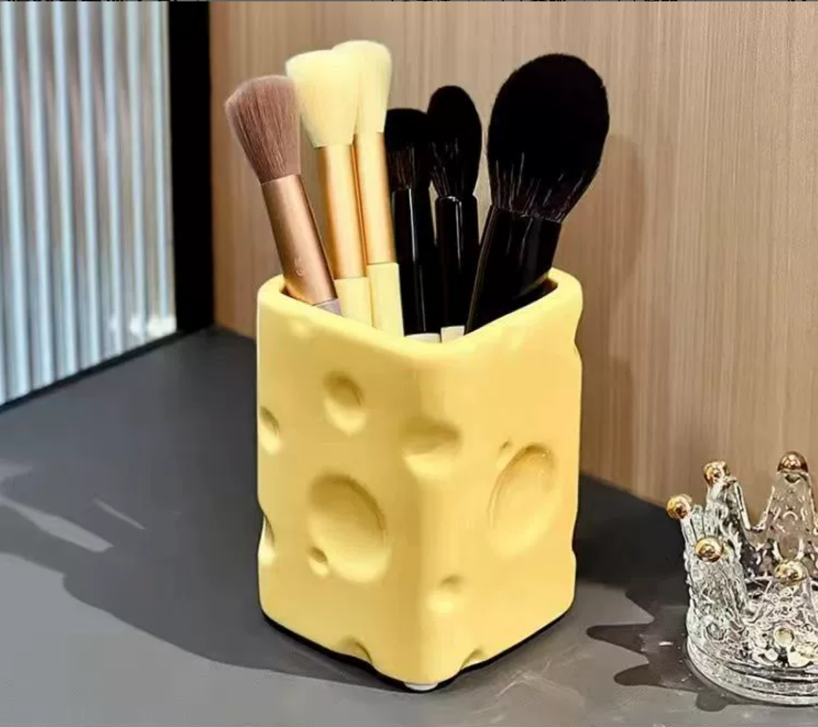Органайзер MINISO Mickeyred, для кисточек, желтый, фарфор, на подставке