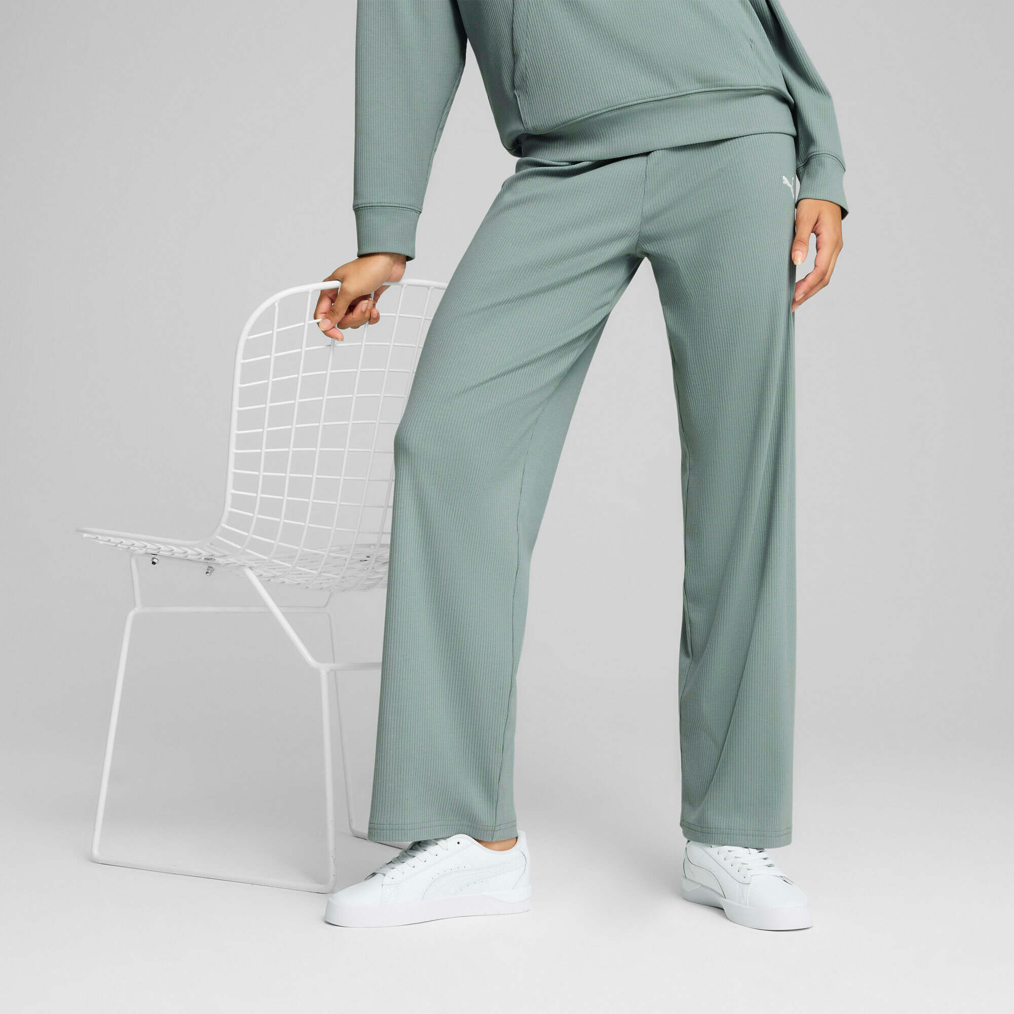 Брюки ESS ELEVATED Pant