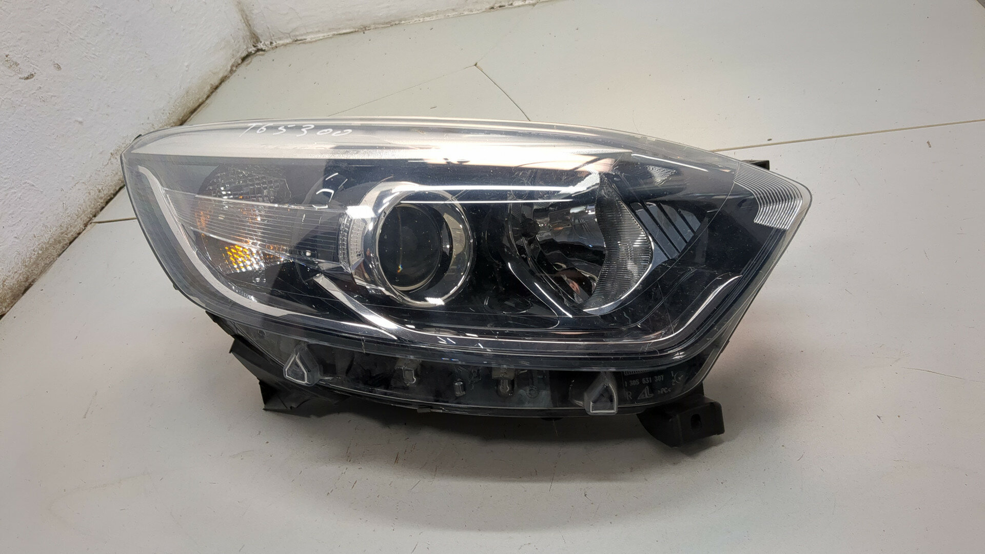 Фара (передняя) правая Renault Captur Б/У