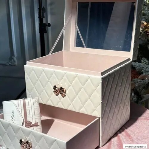 Flower Knows Рождественская периферия