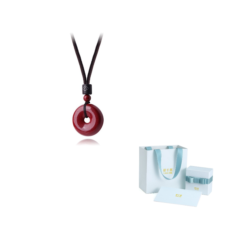 Колье, кианит