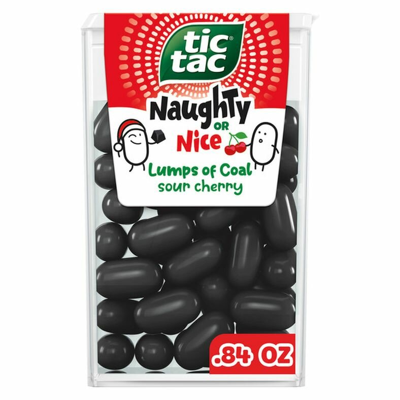 Конфеты Tic Tac Naughty or Nice Lumps Of Coal Sour Cherry Mints 24г (США)