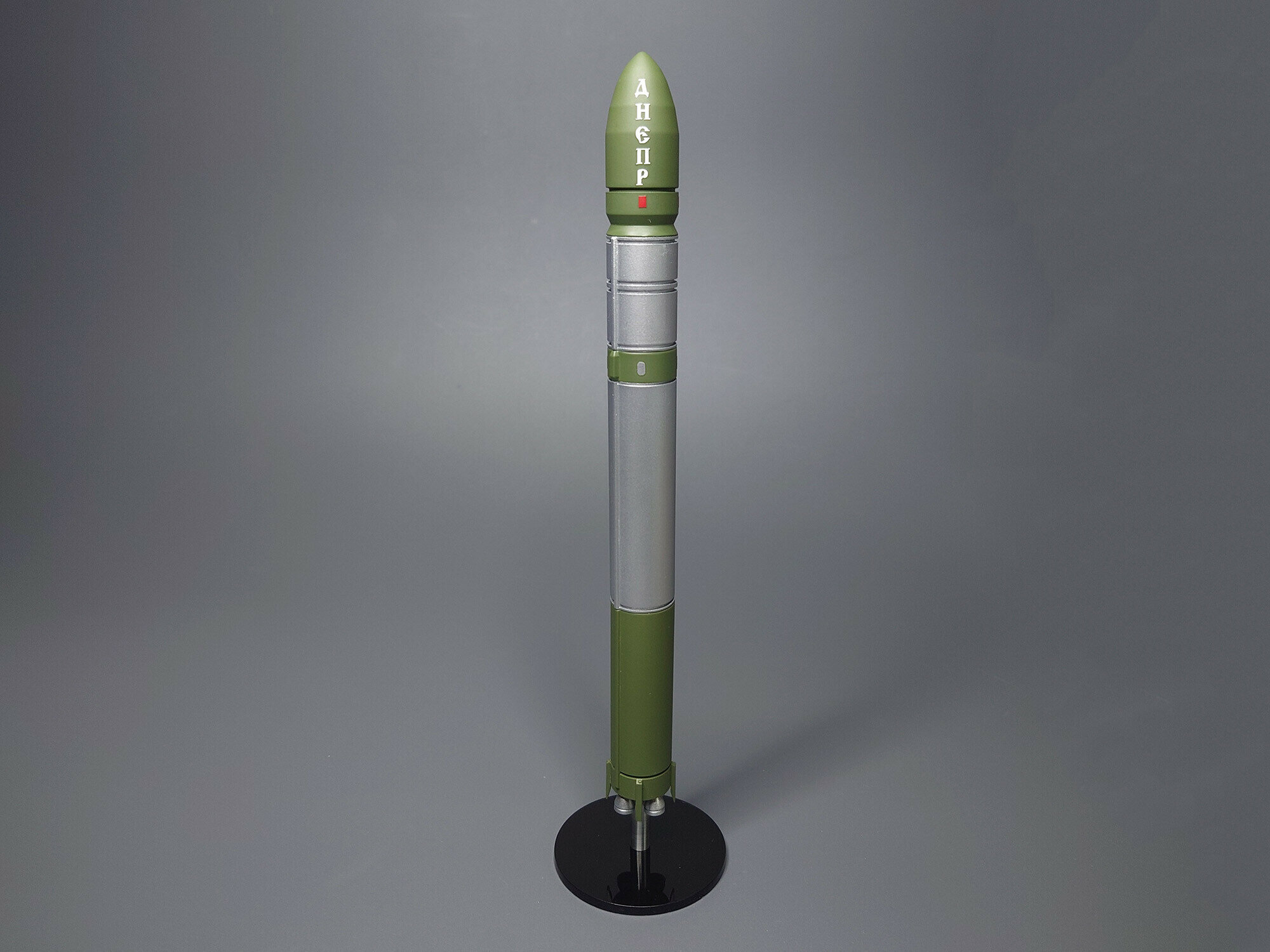 Ракета-носитель «Днепр» (RU) [Готовая модель] (1:144)