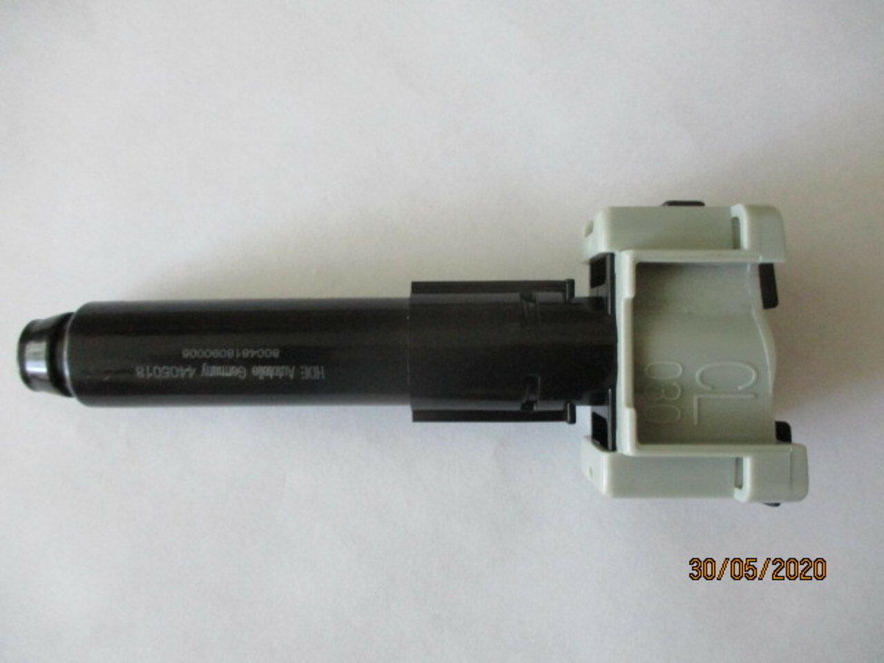 Омыватель фары левой совместима с Toyota Land Cruiser 200 8520860110