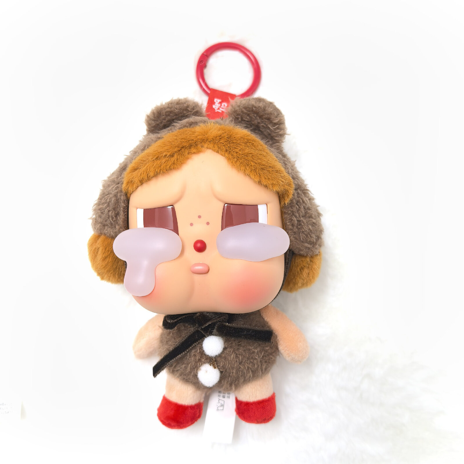 TEAR JUNCTION Plush Charm Series, TEARFUL CUDDLES Vinyl Plush Mystery Box Series, мягкие подвесы из серии CRYBABY, размер approximately 15cm, вес average around 110g, количество 12 pieces, optional display box available for purchase, small imperfections