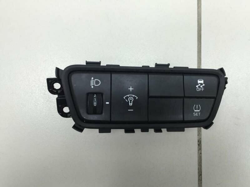 Блок кнопок Kia Cerato 2018 кат.номер: 93701M6100WK 93700M6100WK 93712M6000WK