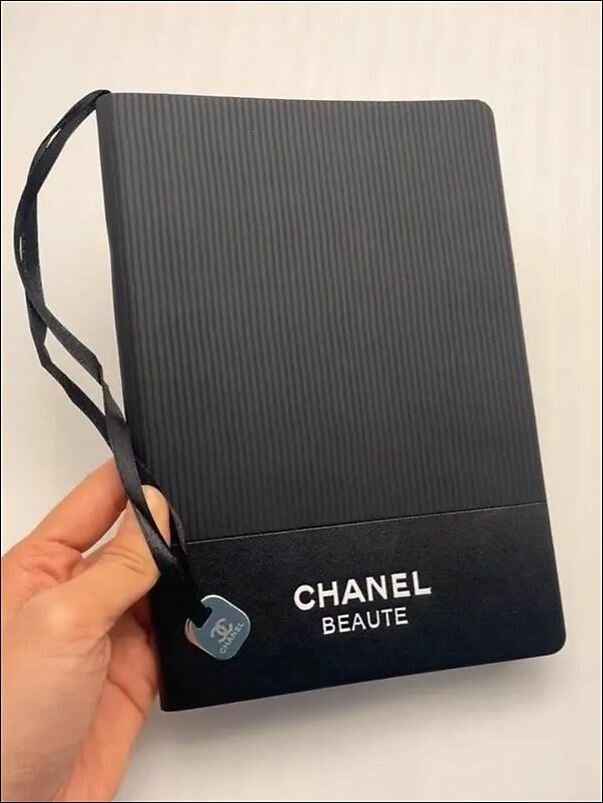 Блокнот "Chanel A5", A5, 100 листов, картонная обложка, серый, ляссе