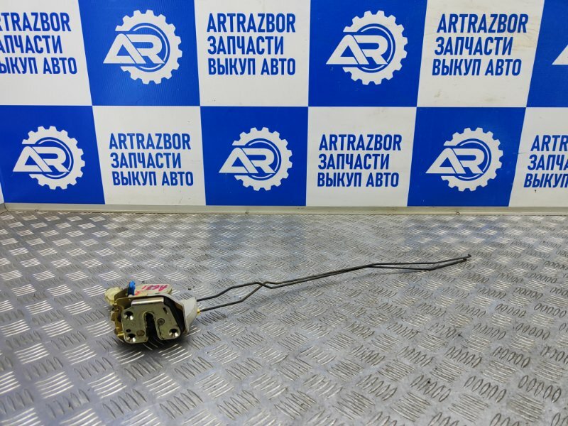 Б/У Замок двери задней левой Nissan Sunny / Ниссан Санни 1.6 QG16DE 107 Л.С 2003